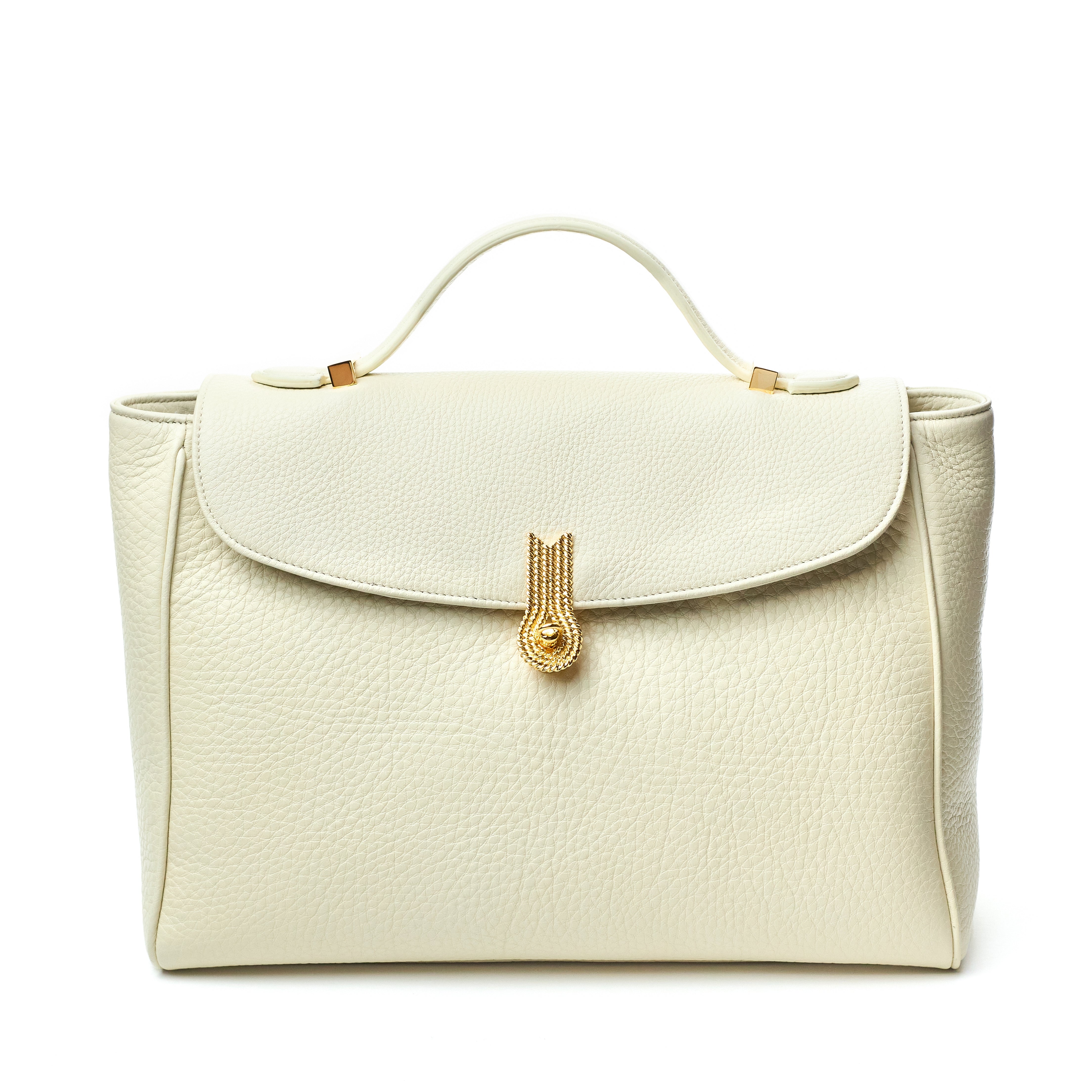 QUEEN MUM IVORY – Amato Daniele